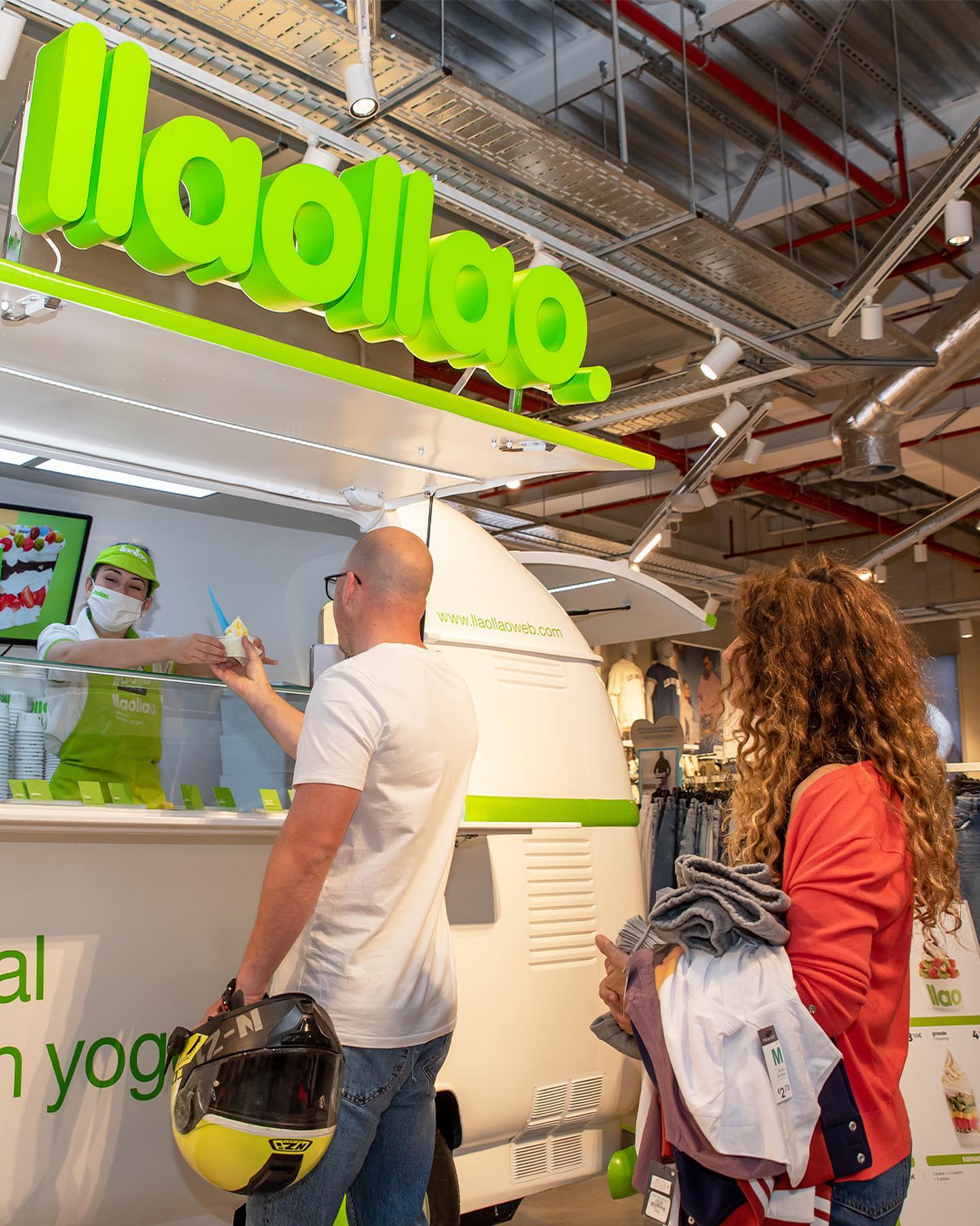 Food trucks en tiendas Primark — Street Food Magazine